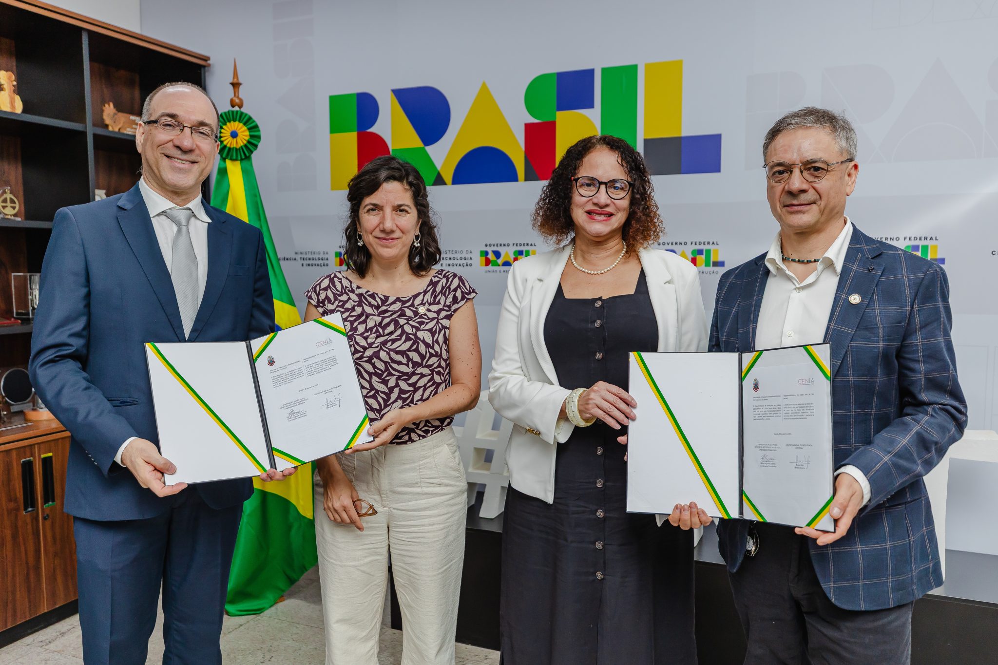 Chile y Brasil impulsan el desarrollo conjunto de LatamGPT - CENIA